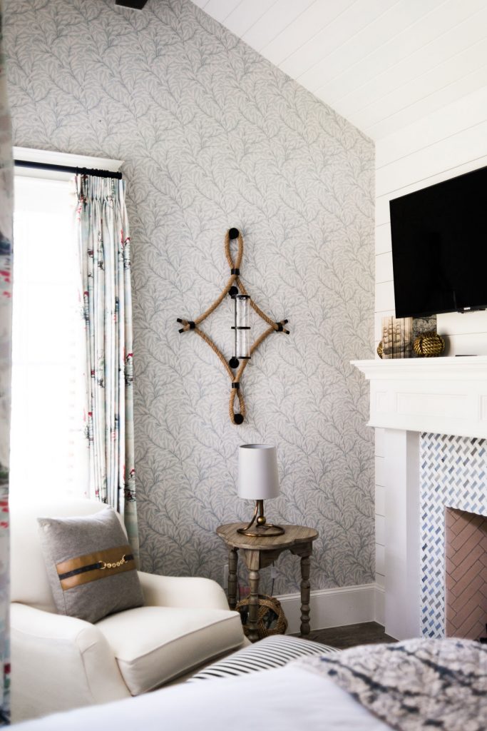 Montgomery - Sunday Home | Tipler